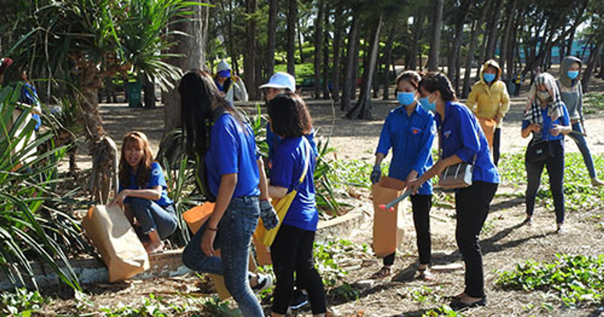 Youth joined Green Sunday Campaign to prevent plastic waste